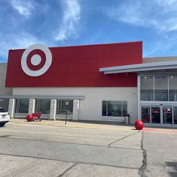 TARGET - Updated July 2025 - 108 Photos & 86 Reviews - 1951 W Jefferson ...
