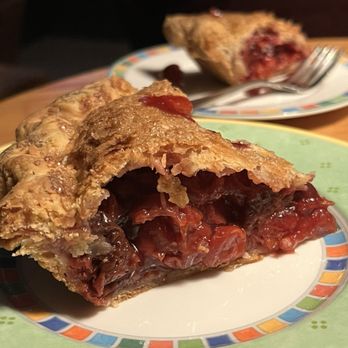 LIVIN THE PIE LIFE - Updated June 2025 - 296 Photos & 261 Reviews ...