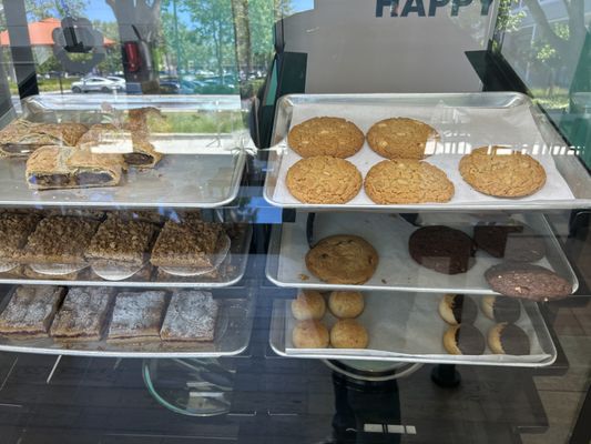 FLOWER FLOUR - Updated July 2025 - 10 Photos - 2580 North First St, San ...