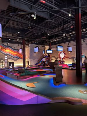 PUTTSHACK - NATICK - Updated December 2025 - 99 Photos & 43 Reviews ...