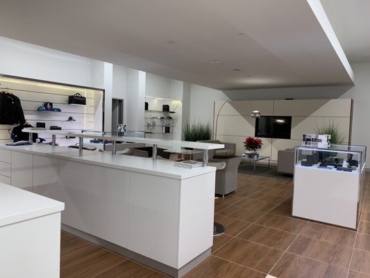 LAND ROVER FLATIRONS - Updated December 2025 - 36 Photos & 85 Reviews ...