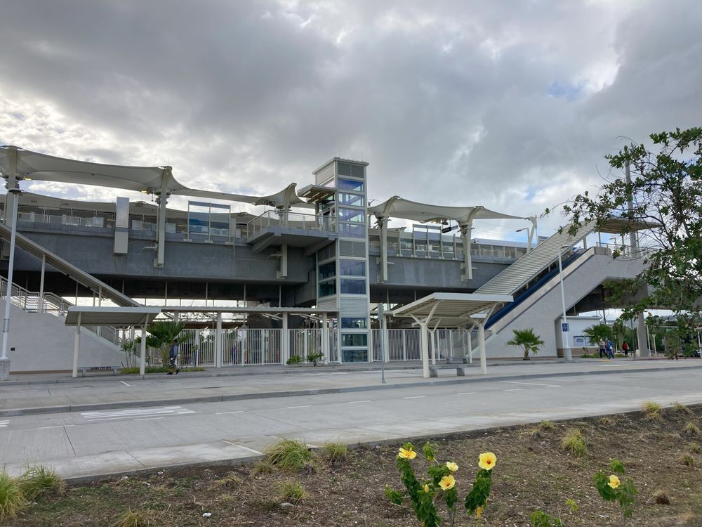 HART - Updated December 2025 - 43 Photos - 1099 Alakea St, Honolulu ...