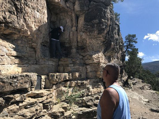 SANDIA MAN CAVE - Updated December 2025 - 16 Photos - 165 Las Huertas ...