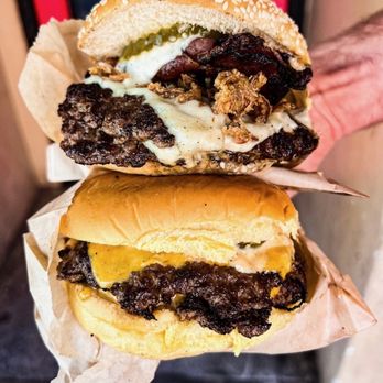 PAPI SMASH’D BURGER - Updated November 2024 - 284 Photos & 148 Reviews ...