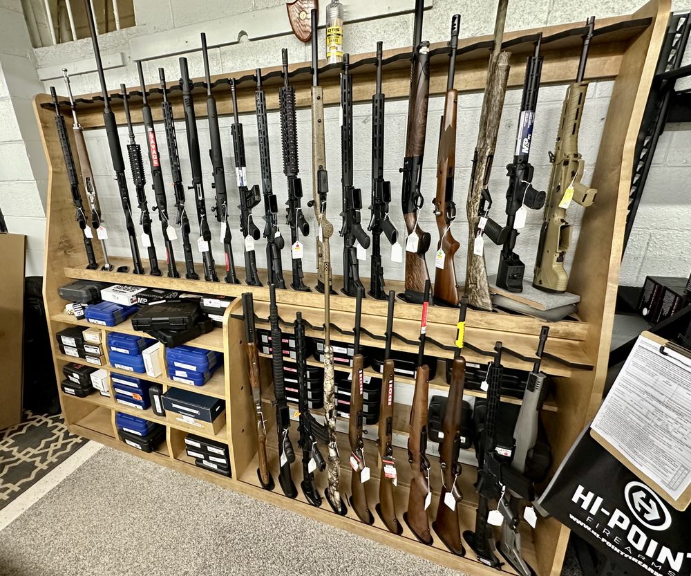 HUNT’S MID OHIO ARMORY - Updated July 2025 - 18 Photos - 176 S Main St ...