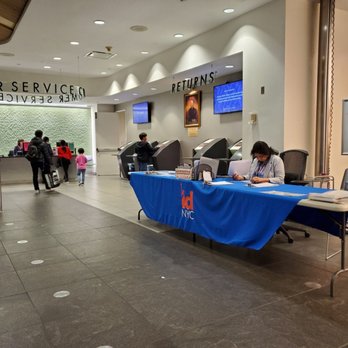 QUEENS PUBLIC LIBRARY - FLUSHING - Updated December 2025 - 87 Photos ...