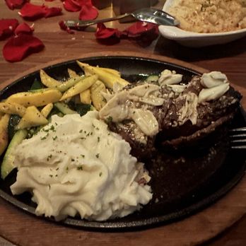 PERRYS STEAKHOUSE & GRILLE - PARK MEADOWS - Updated July 2025 - 898 ...