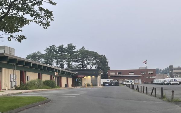 WEST HARTFORD PUBLIC LIBRARY - BISHOPS CORNER BRANCH - Updated October ...