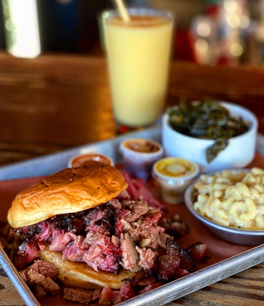 HOME TEAM BBQ - 377 Photos & 441 Reviews - 2209 Middle St, Sullivan's ...