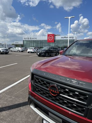 AUFFENBERG NISSAN - Updated November 2025 - 48 Photos & 61 Reviews ...