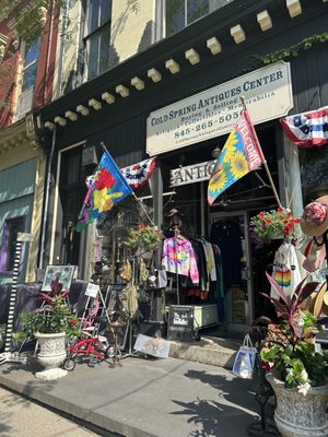 COLD SPRING ANTIQUES CENTER - Updated March 2025 - 18 Photos & 10 ...