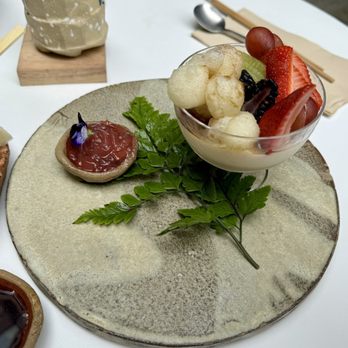 TENTO - Updated October 2024 - 8 Hill St, Surry Hills New South Wales ...