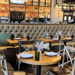 YARDBIRD - Updated May 2025 - 3413 Photos & 1672 Reviews - 8500 Beverly ...