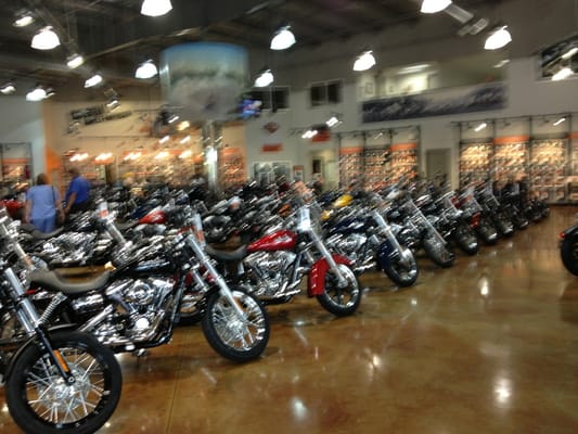 COLONIAL HARLEY-DAVIDSON - Updated September 2025 - 1701 Temple Pkwy ...