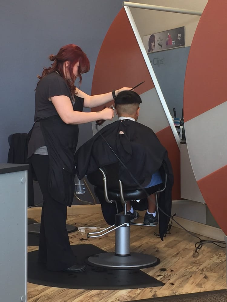 GREAT CLIPS - Updated December 2025 - 31 Reviews - 5636 Stockdale Hwy ...