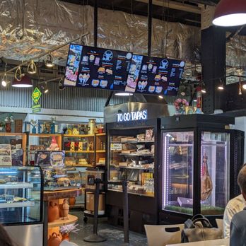 READING TERMINAL MARKET - Updated July 2024 - 7173 Photos & 6858 ...