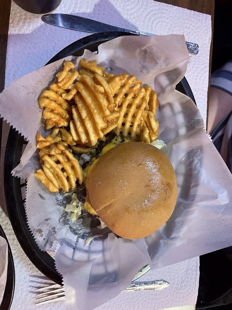 KNUCKLEHEADS BAR AND GRILL - Updated October 2025 - 416 Main St, Mount ...