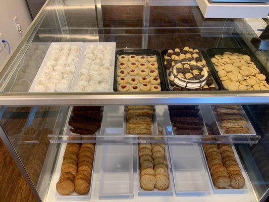 LOLA & GIUSEPPE’S BAKERY - Updated June 2024 - 104 Granville St, Gahanna, Ohio - Bakeries ...