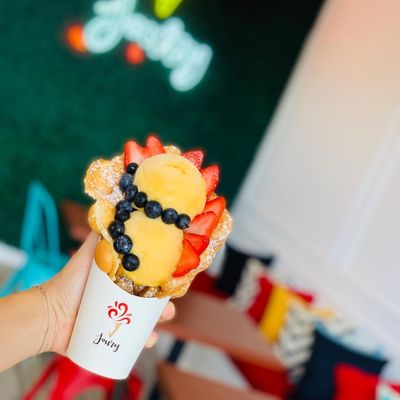 JOURY ICE-CREAM & CAFE - 185 Photos & 93 Reviews - 457 Avalon Park S ...