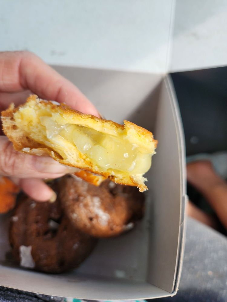 MONTEREY DONUTS - 167 Photos & 194 Reviews - 2440 N Fremont St ...