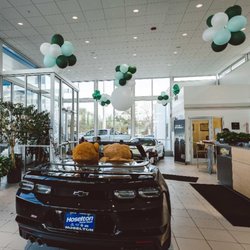 HOSELTON AUTO MALL - 34 Photos & 30 Reviews - Auto Repair - 909 ...