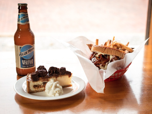 BEST BURGER BARN - Updated July 2025 - 921 W Commerce St, Dallas, Texas ...