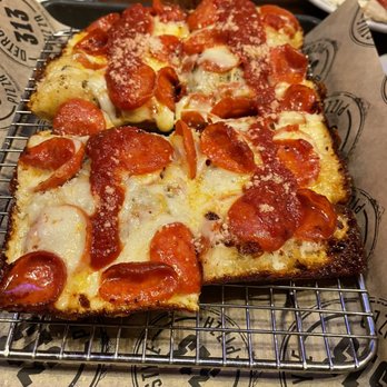 BACKLOT PIZZA + KITCHEN - Updated December 2024 - 168 Photos & 112 ...