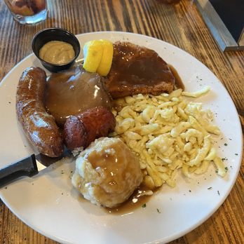 CHECKERS OLD MUNCHEN - 695 Photos & 512 Reviews - 2209 E Atlantic Blvd ...