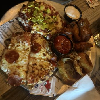 OLA RESTOBAR - Updated December 2025 - 563 Photos & 584 Reviews - 11040 ...