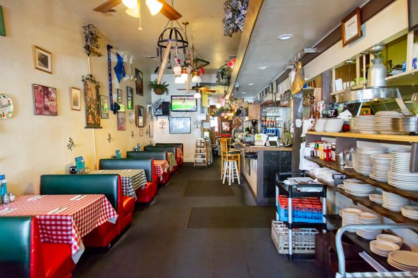 GUMBA’S ITALIAN RESTAURANT - 456 Photos & 810 Reviews - Pizza - 176 S ...