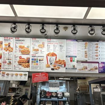 KFC - Updated September 2025 - 22 Reviews - 6635 FM 78, San Antonio ...