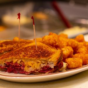 THE SPOT SPORTS BAR & GRILL - 147 Photos & 266 Reviews - 4224 E Valley ...