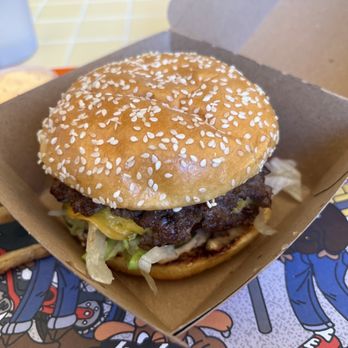 MONZO BURGER - Updated January 2025 - 83 Photos & 36 Reviews - 1401 ...