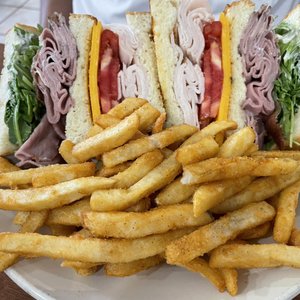 RED MULE PUB - Updated May 2025 - 59 Photos & 124 Reviews - 1208 S ...