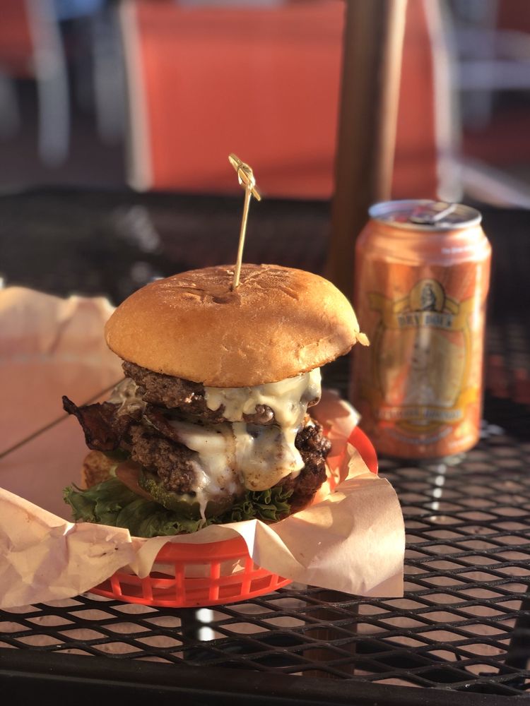 BINGO BURGER - 225 Photos & 503 Reviews - 101 Central Plz, Pueblo ...