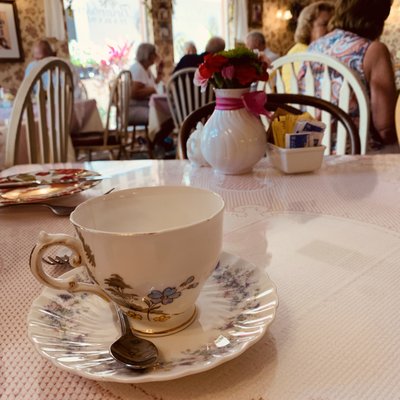 BRAMBLES ENGLISH TEA ROOM - 122 Photos & 59 Reviews - 340 5th Ave S ...