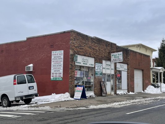 WHAT NOT CONSIGNMENT SHOP - Updated December 2025 - 560 Arch St, New ...