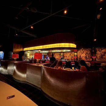 DRAKE’S HOLLYWOOD - Updated May 2024 - 291 Photos & 192 Reviews - 8747 ...