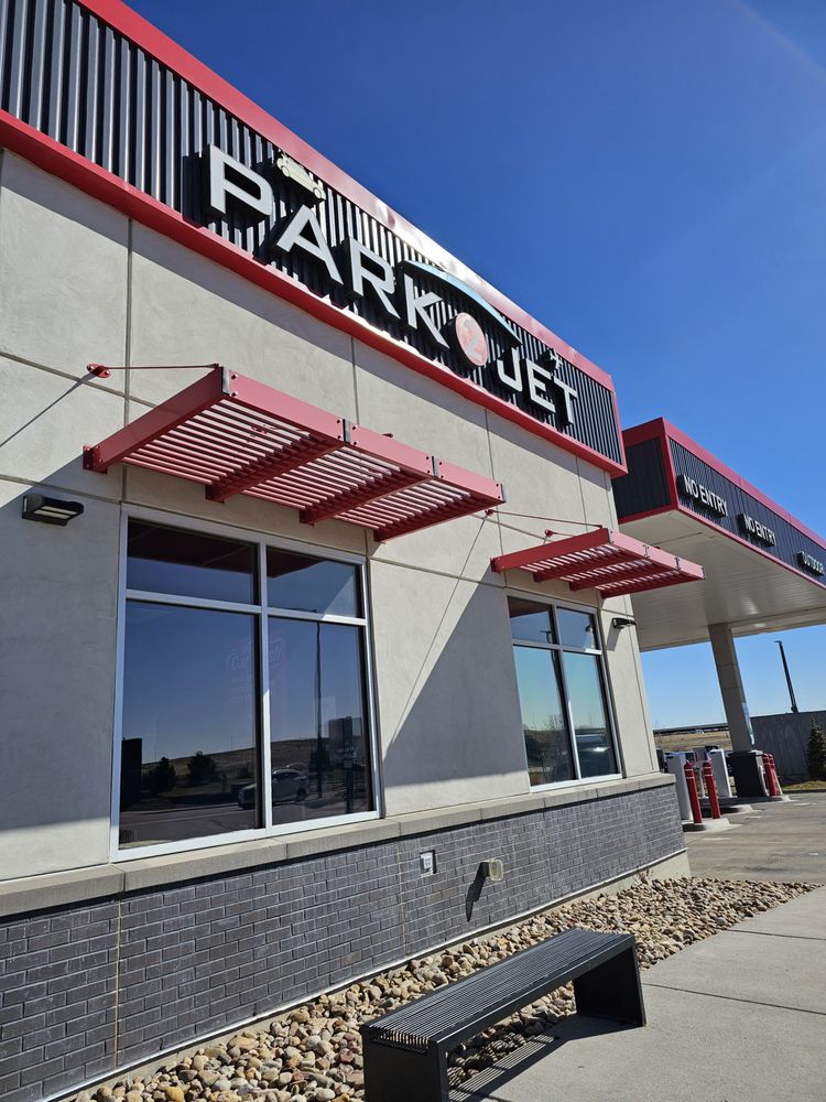 PARK 2 JET AIRPORT PARKING - Updated December 2025 - 13 Photos & 104 ...