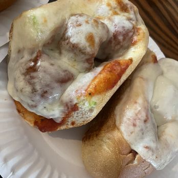 DOWNTOWN DELI & COFFEE COMPANY - Updated August 2024 - 324 Photos & 511 ...