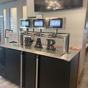 HAMPTON INN RIVERSIDE DOWNTOWN - Updated October 2025 - 169 Photos & 87 ...