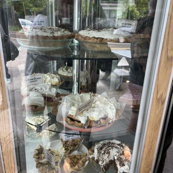 LAURETTA JEAN’S - Updated July 2024 - 688 Photos & 656 Reviews - 3402 ...