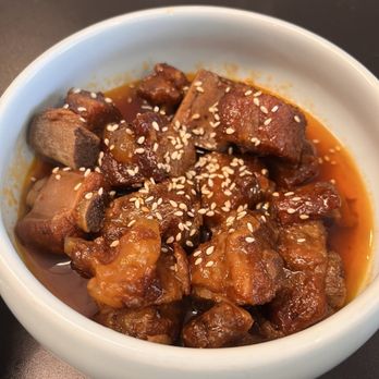 YOO YEE - Updated July 2025 - 104 Photos & 32 Reviews - 4925 N Broadway ...