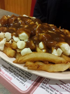 NEW CANADA HOT-DOG - Updated October 2025 - 2200 Rue Beaubien E ...