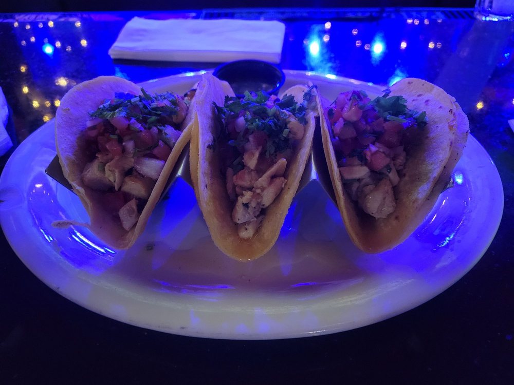 UNPLUGGED RESTAURANT & SPORTS BAR - Updated August 2025 - 78 Photos ...