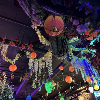 REQUIEM COFFEE TEA AND FANTASY - 1398 Photos & 555 Reviews - 280 S ...