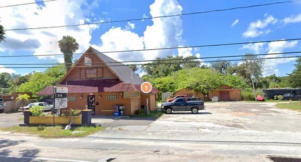 PIT STOP BAR - Updated September 2025 - 1204 E New York Ave, DeLand ...