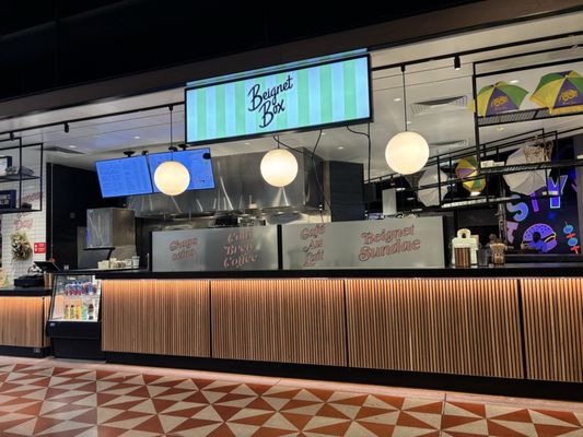 BEIGNET BOX - Updated May 2025 - 63 Photos & 27 Reviews - 6600 CA-27 ...