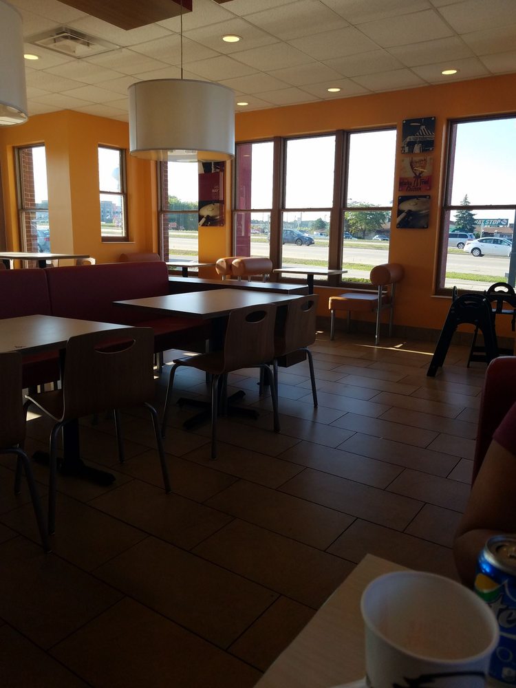 KFC - Updated July 2025 - 15 Reviews - 12303 W 75th St, Kenosha ...