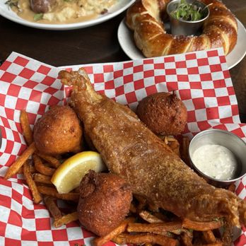 SALT & VINEGAR AT PUBLIC HOUSE - Updated July 2025 - 114 Photos & 40 ...